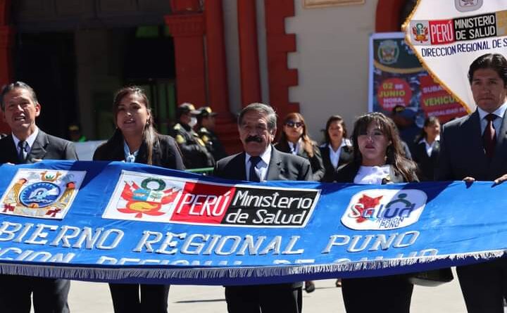 CON EL IZAMIENTO DE LOS SÍMBOLOS PATRIOS, DIRESA PUNO INICIÓ LAS ...